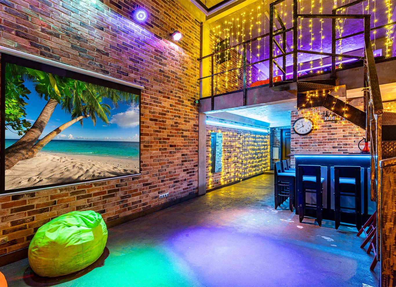 Арендовать лофт Gallery Loft на Комсомольской - LoftForParty